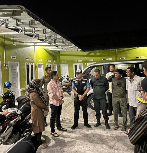 Cegah Pelanggaran Syariat Islam, Satpol PP Dan WH Kota Langsa Razia ... Cegah Pelanggaran Syariat Islam, Satpol PP Dan WH Kota Langsa Razia ...